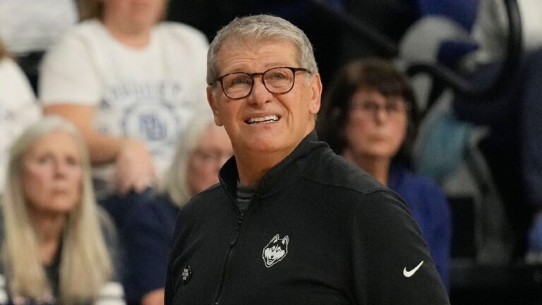 Auriemma, Martelli lead Lapchick award winners | CVHD - Citizens'