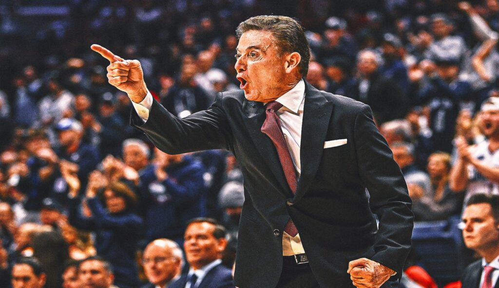 St. John's coach Rick Pitino's fiery halftime speech takes internet by ...