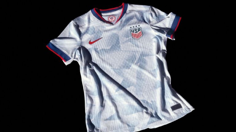 USWNT celebrates 40 years with beautifully complementary kits | CVHD ...