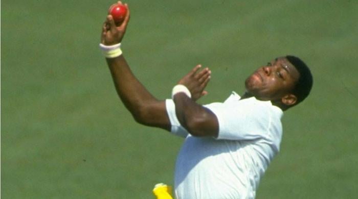 ‘Trailblazer’ and former England fast bowler Lawrence dies at 61 | CVHD ...