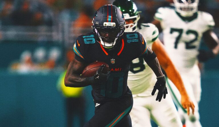 Dolphins WR Tyreek Hill Has Successful Surgery, Eyes 2026 Return | CVHD ...