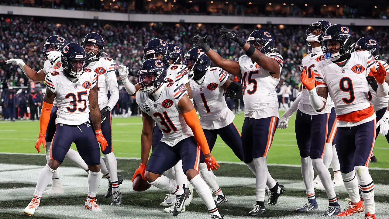 Eagles booed off field at home stadium as Bears dominate on the ground ...