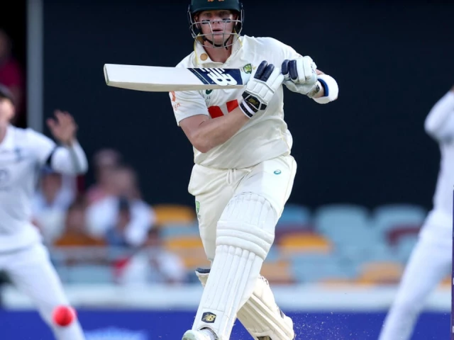 Australia take control of second Ashes Test | The Express Tribune ...